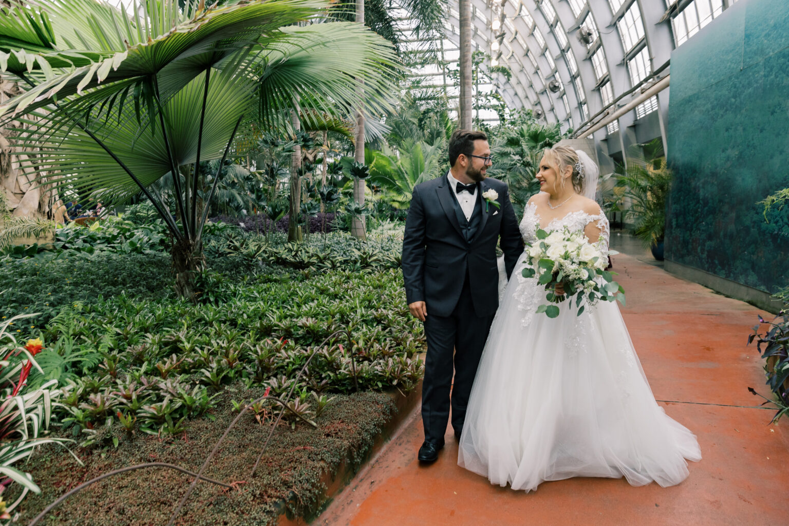 Garfield Conservatory & Victoria in the Park Wedding