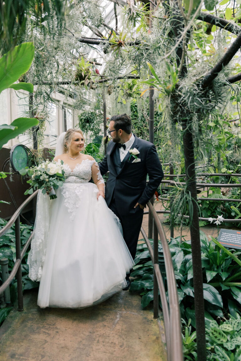 Garfield Conservatory & Victoria in the Park Wedding